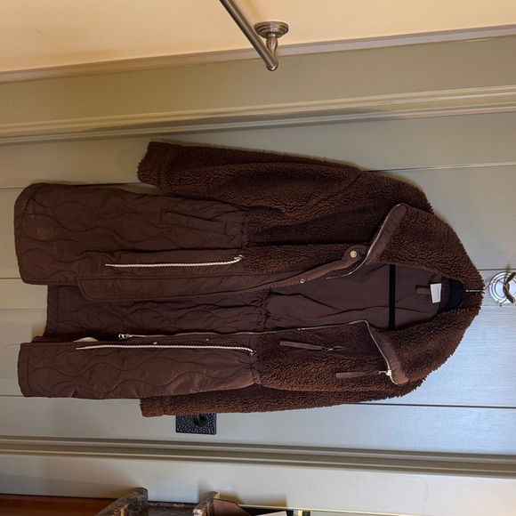 Varley | Jackets & Coats | Varley Brown Walsh Quilt Sherpa Coat Size S ...